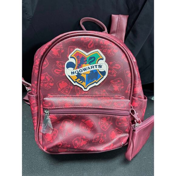 Warner Bros. | Bags | Nwt Harry Potter Hogwarts Red Mini Backpack Coin ...